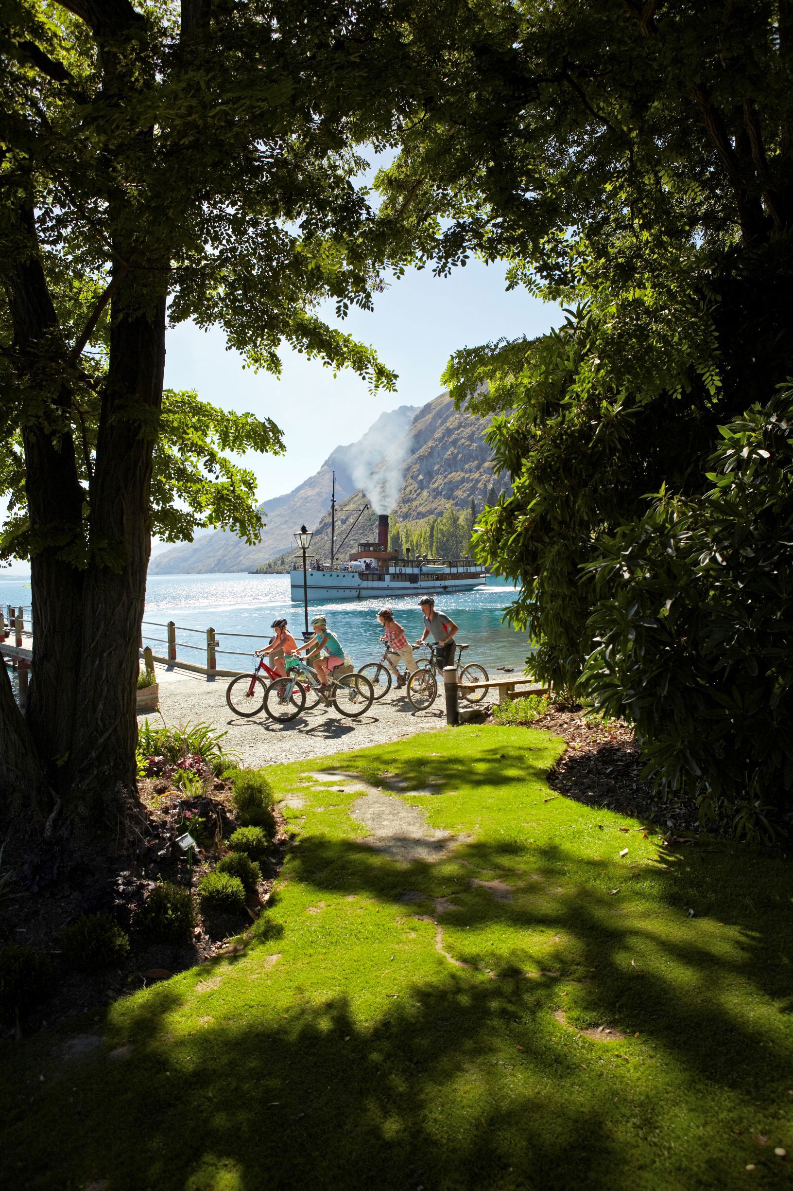 TSS Earnslaw & Walter Peak Experiences | RealNZ