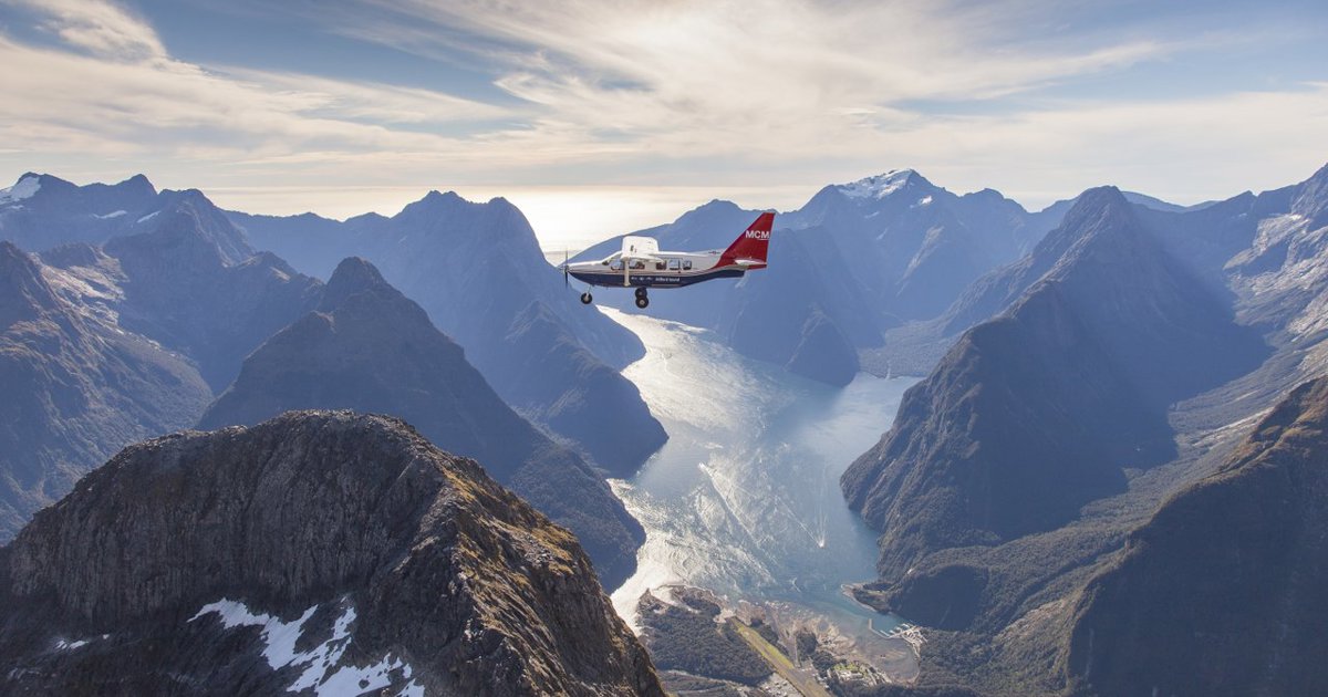Milford Sound Scenic Flights | RealNZ